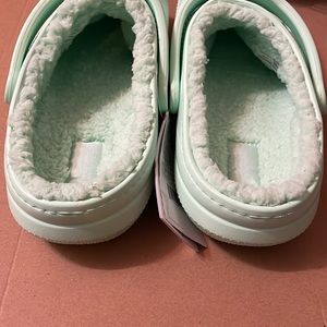 CROCS | Shoes | Mint Green Crocs Classic Lined Clog | Poshmark